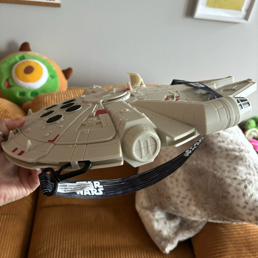 Disney Star Wars Millennium Falcon Popcorn Bucket - Gem